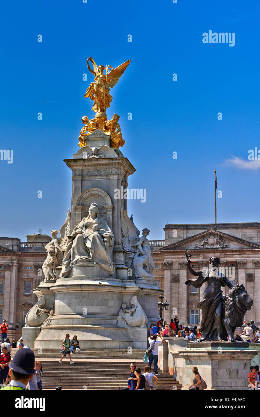1837 buckingham palace hi-res stock photography and images - Alamy