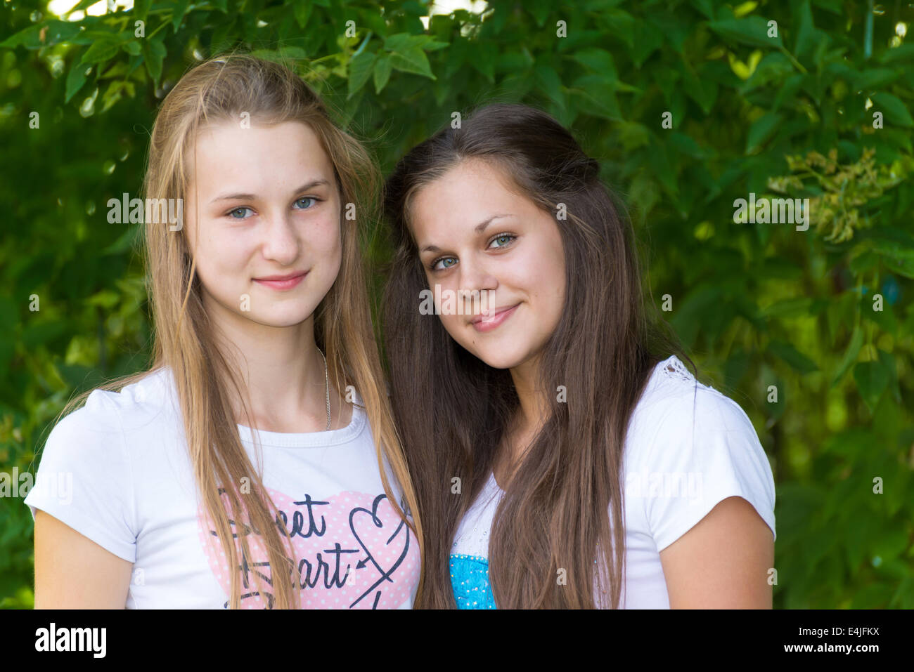 Two teenage girls park hi-res stock photography and images - Alamy