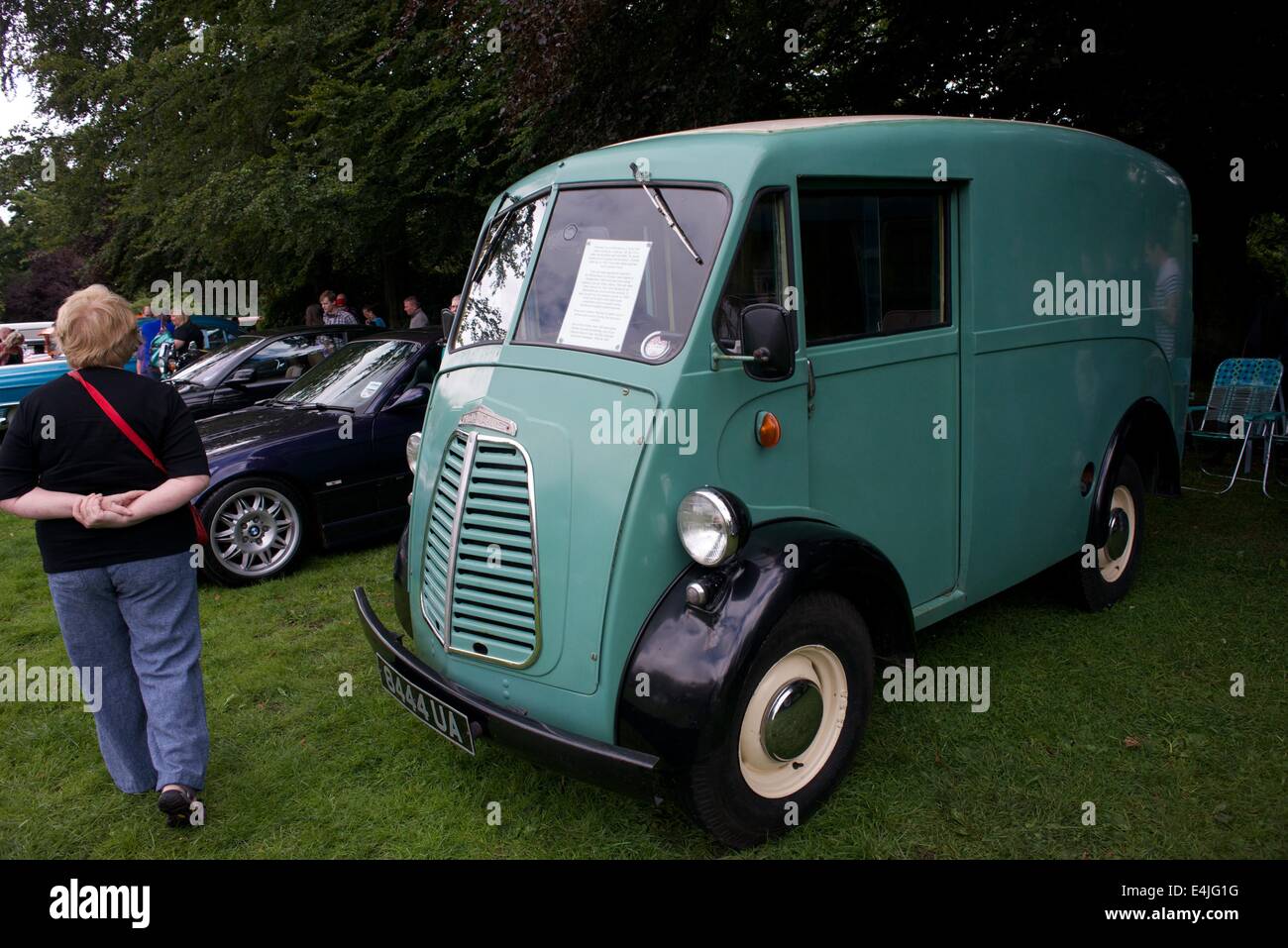 Manchester, UK 13th July 2014 A 1959 Morris J Type Van Is on show at ...