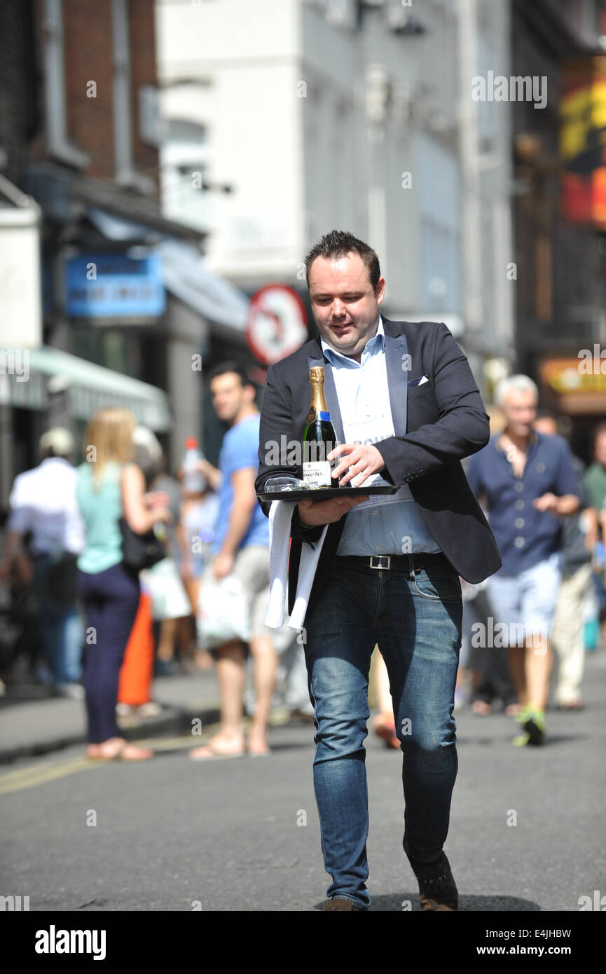 Waiters running race hi-res stock photography and images - Alamy