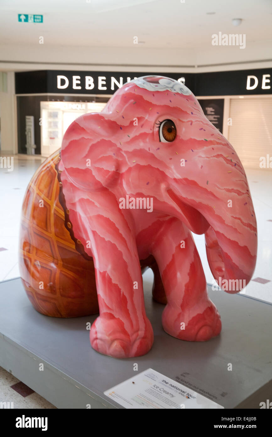 Intu Bromley Shopping Centre High Resolution Stock Photography and ...