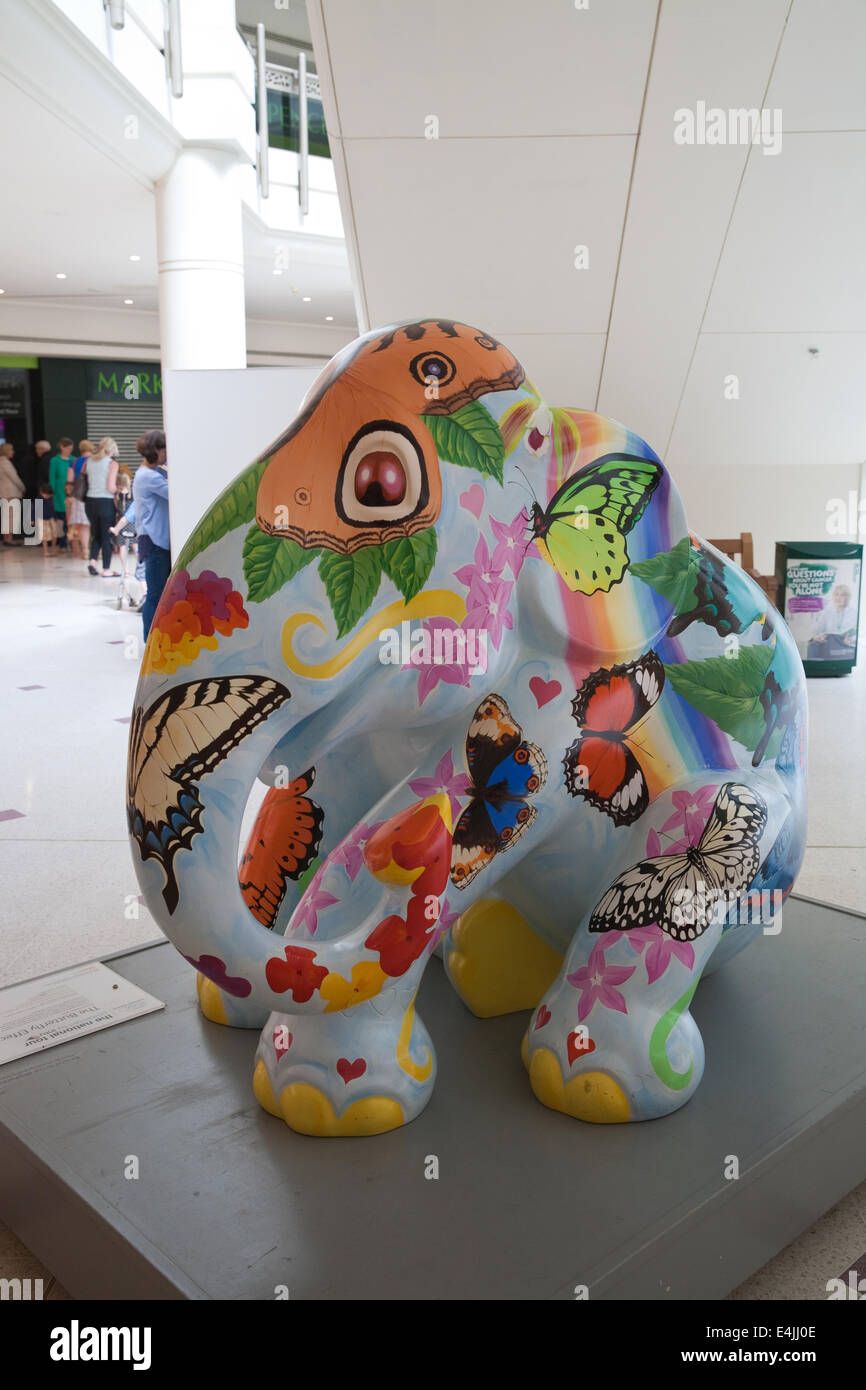 Bromley, intu shopping centre hi-res stock photography and images - Alamy