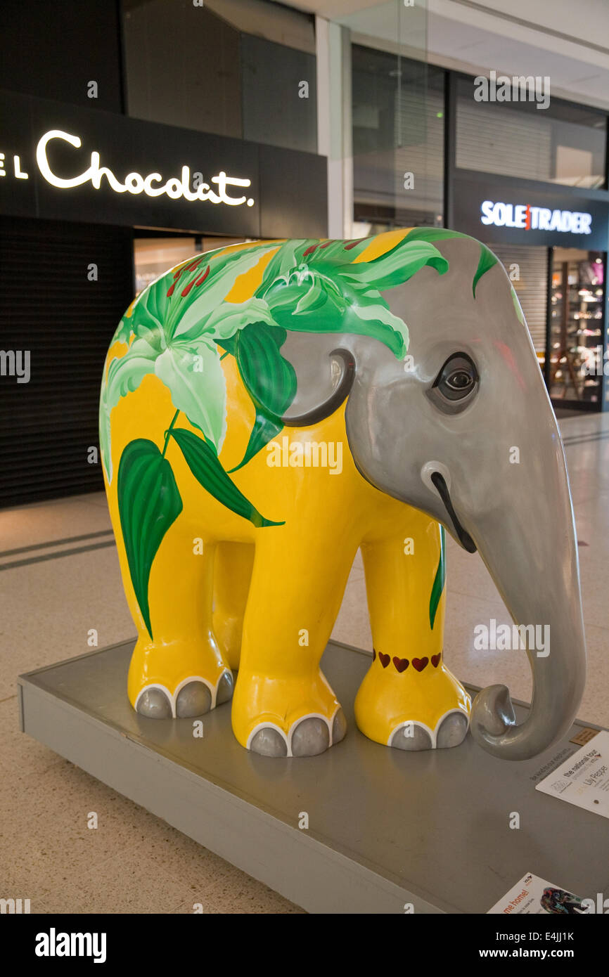 Intu bromley shopping centre hi-res stock photography and images - Alamy