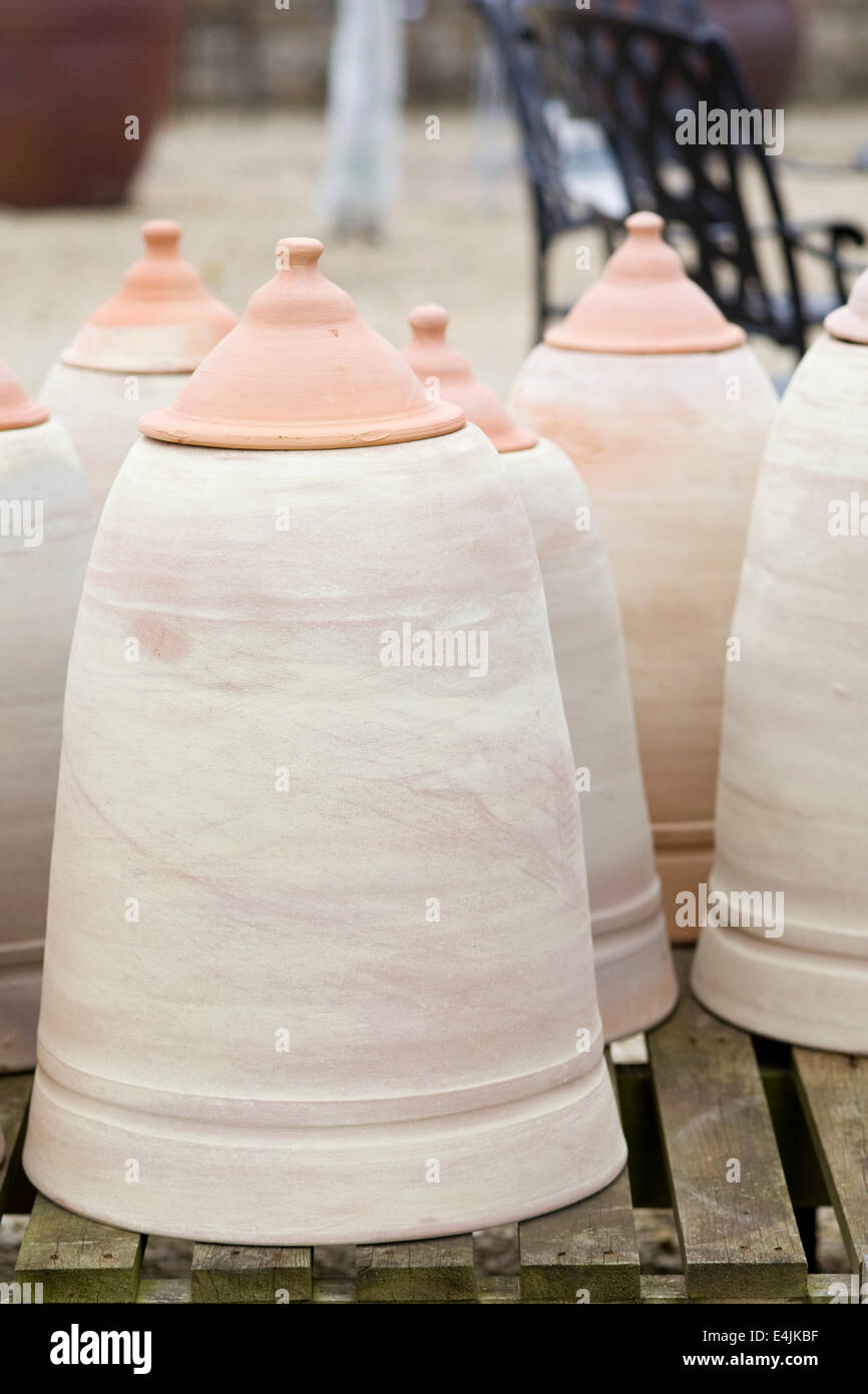 Bell shaped vessel hi-res stock photography and images - Alamy