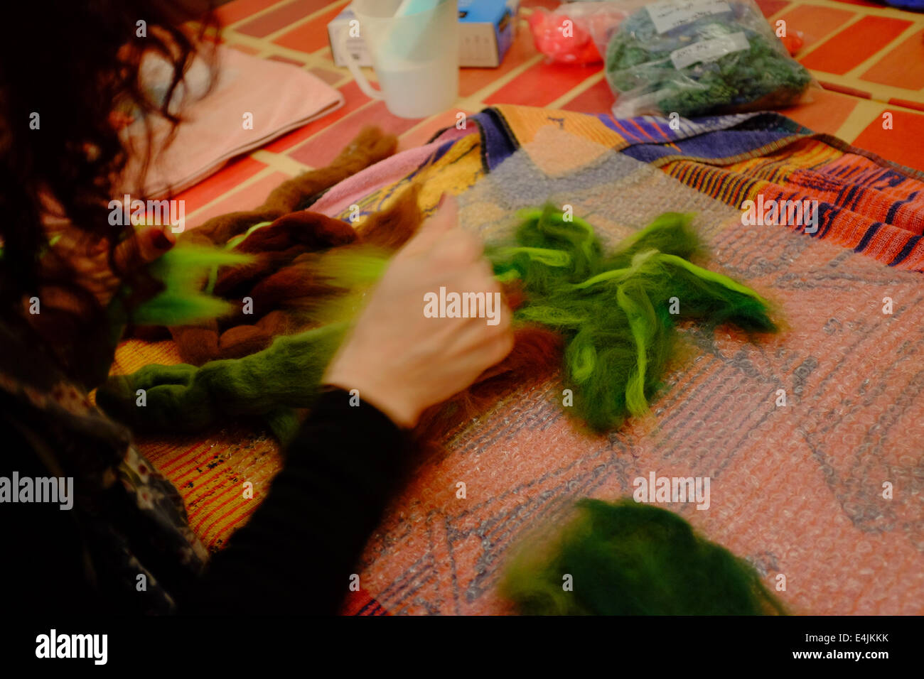 making a palm tree using felt - laying out the fibres Stock Photo - Alamy