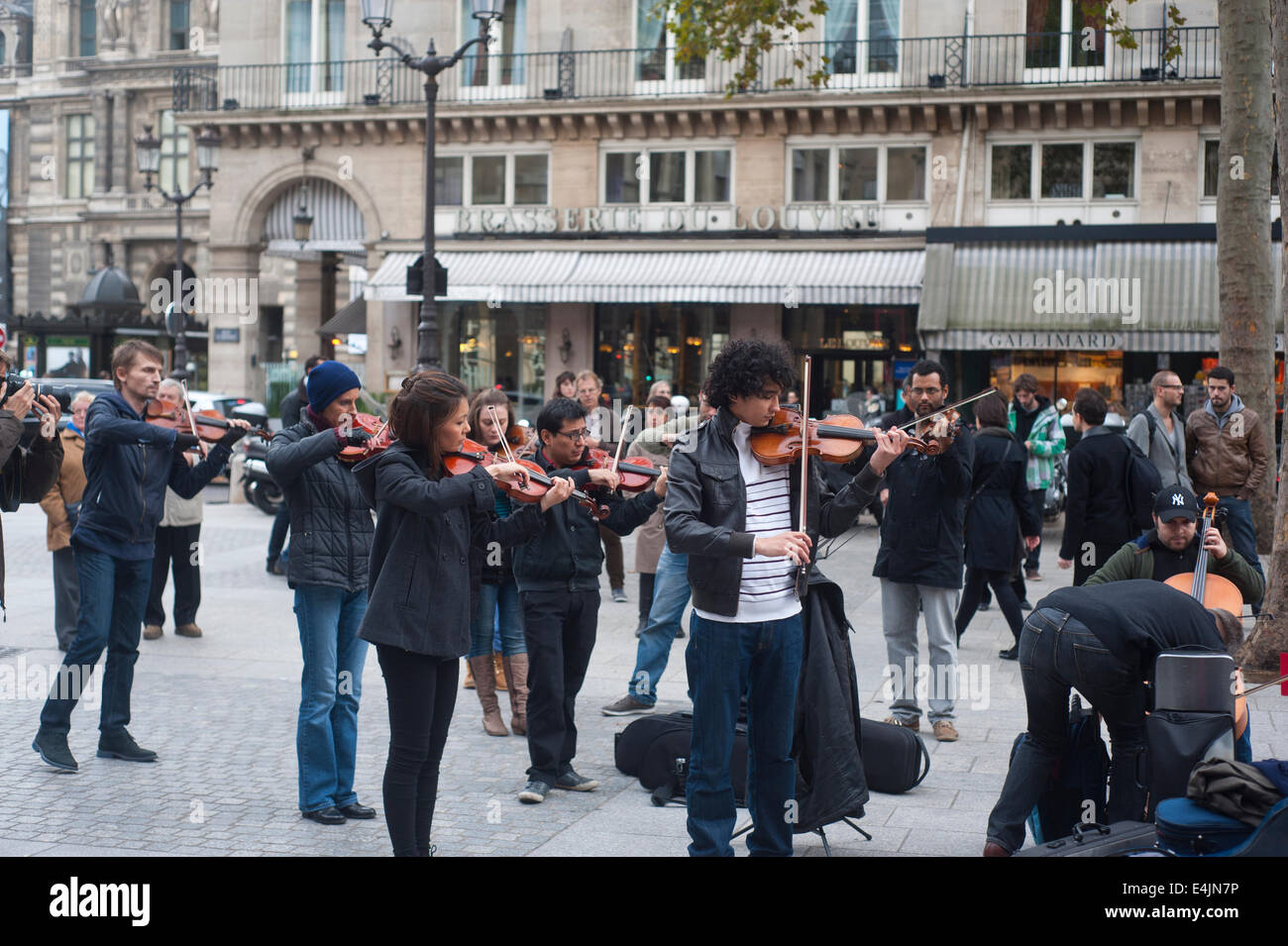 Paris, France - Musicians band playing classical music Stock Photo - Alamy
