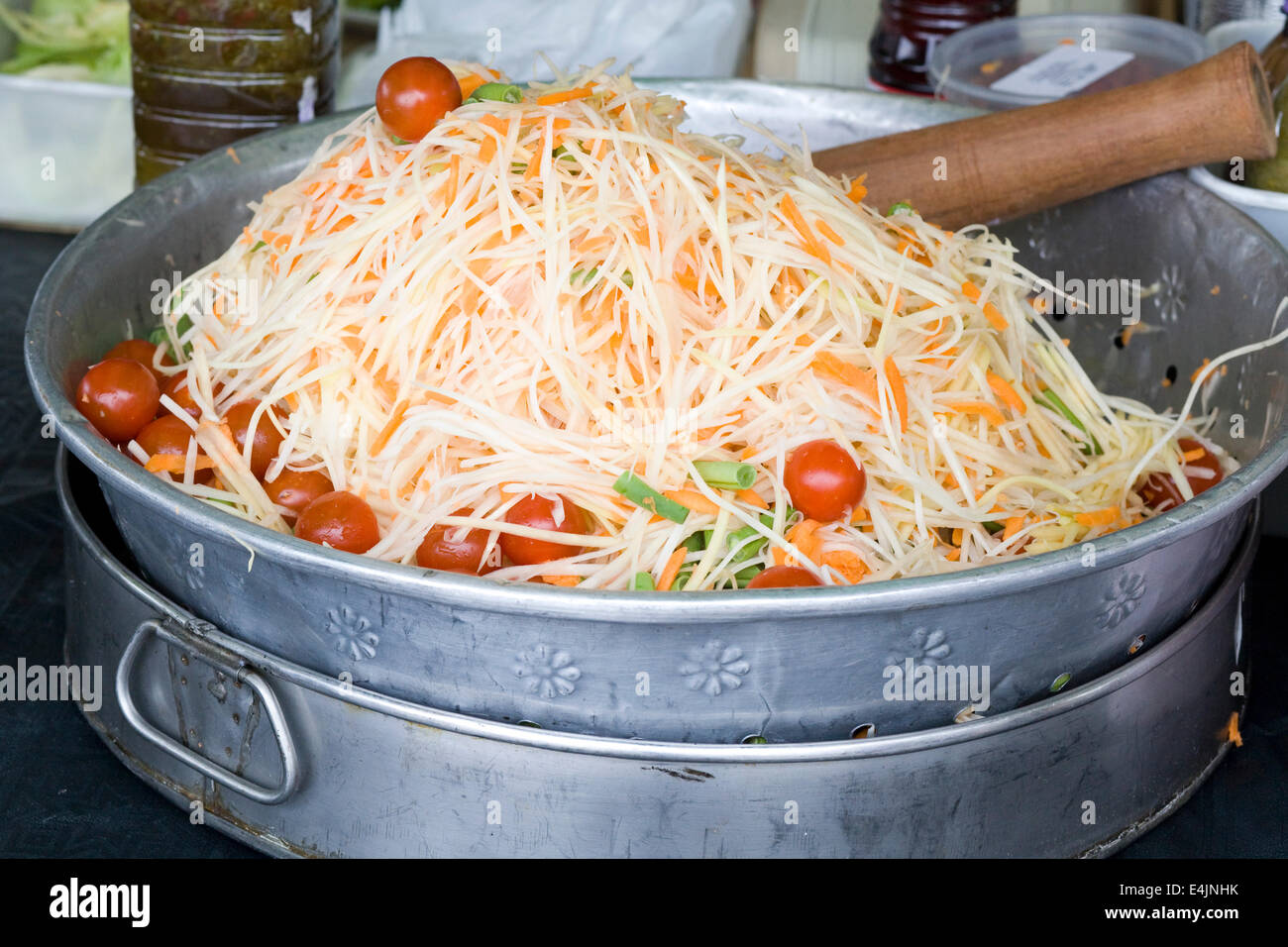 Giant wok hi-res stock photography and images - Alamy
