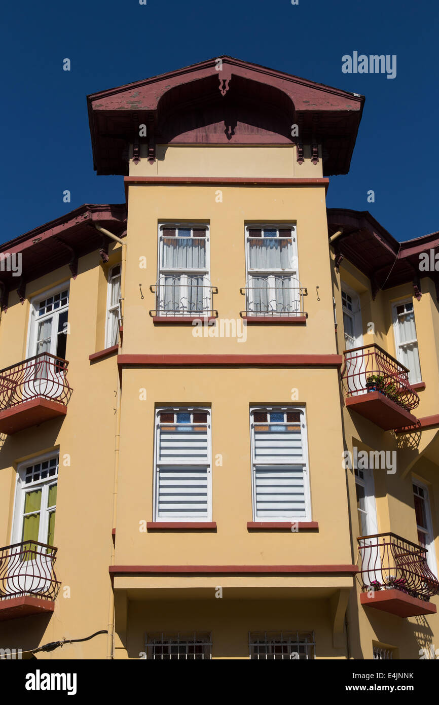 Old buildings in istanbul hi-res stock photography and images - Alamy