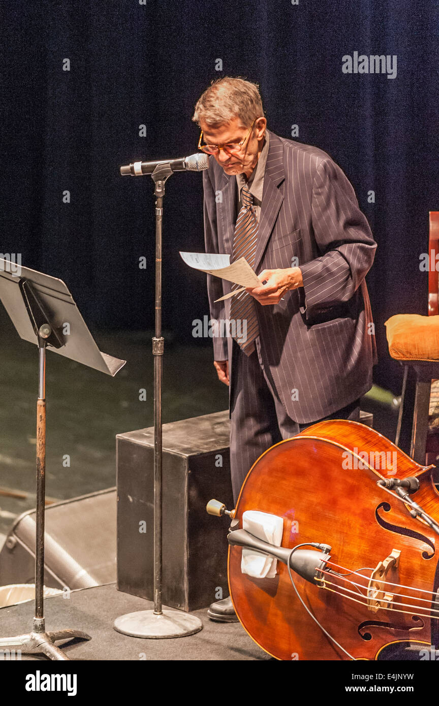 Jazz musician Charlie Haden, double bass player Stock Photo - Alamy