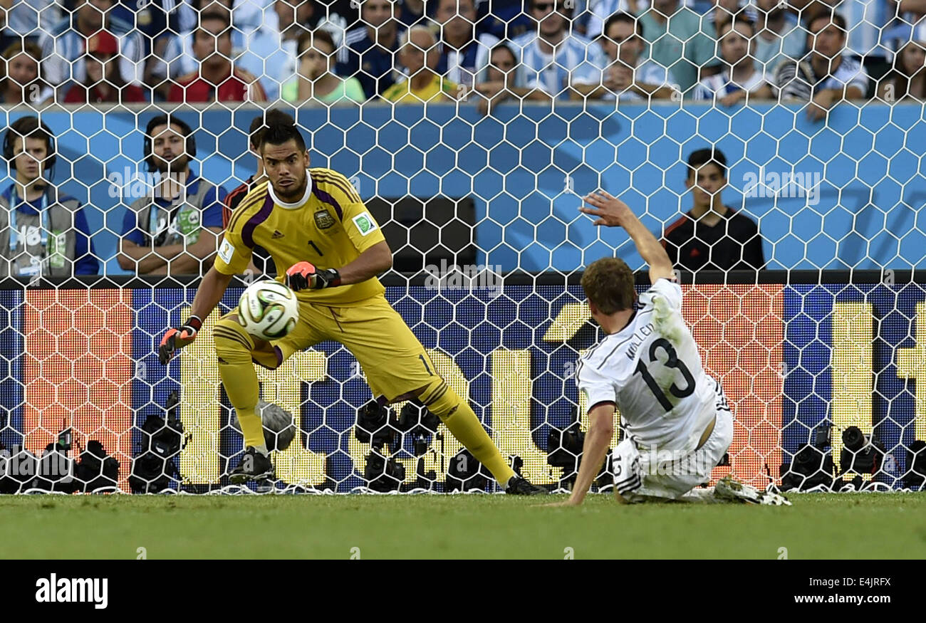 Rio De Janeiro, Brazil. 13th July, 2014. Argentina's goalkeeper Sergio ...