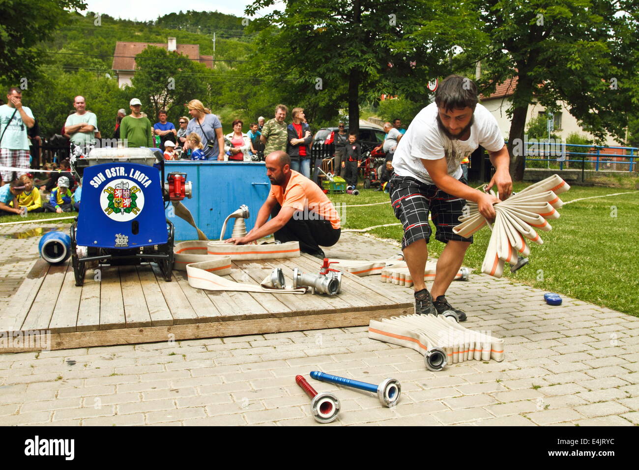 Junior firefighters training and competition Stock Photo - Alamy