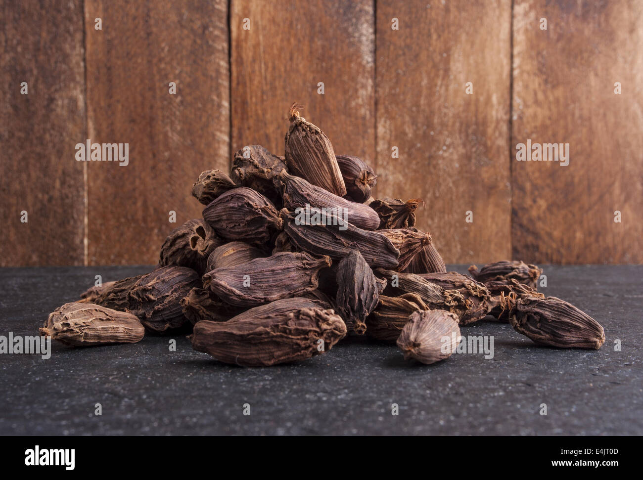 Black cardamom pods Stock Photo - Alamy