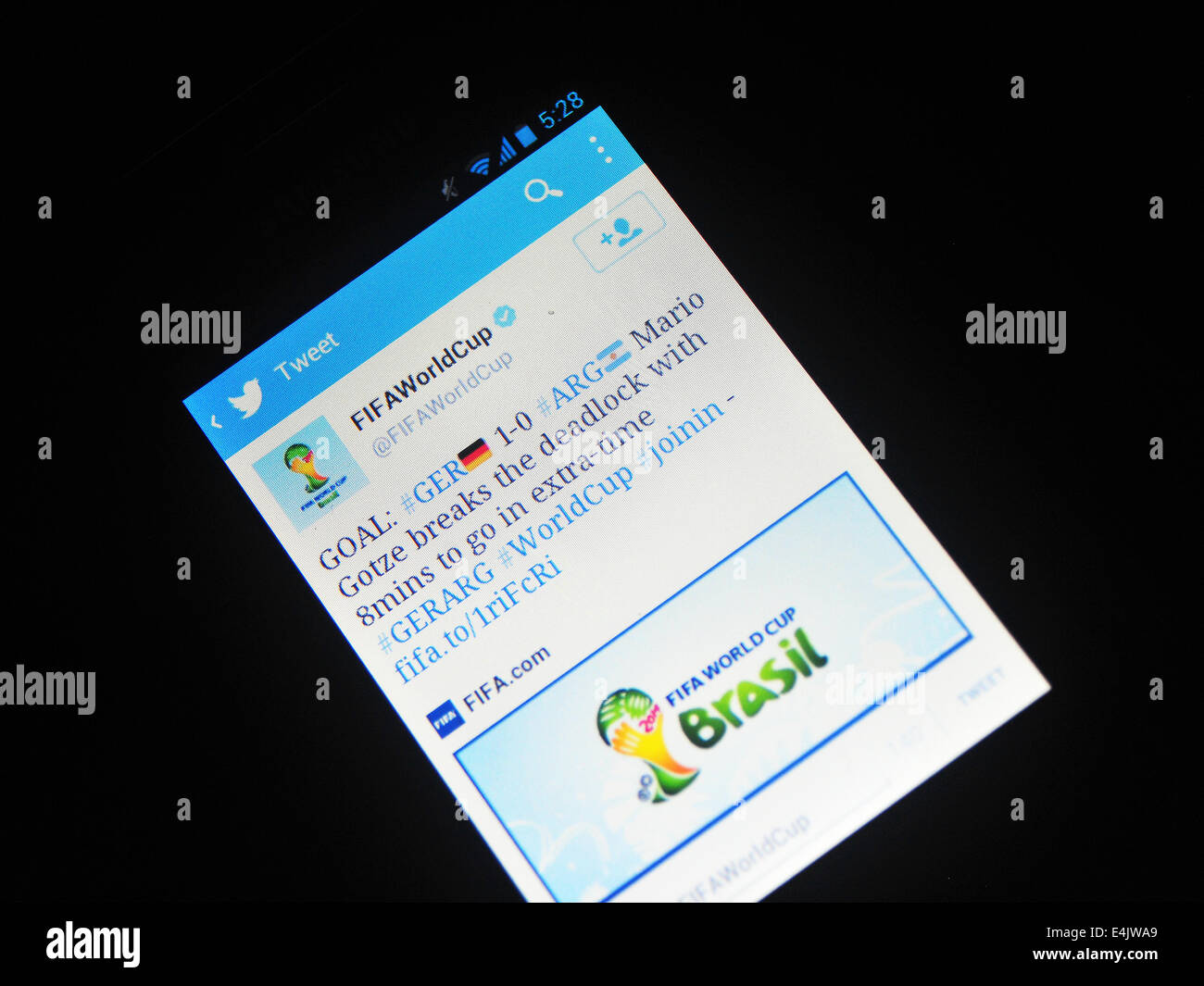 World cup tweet hi-res stock photography and images - Alamy