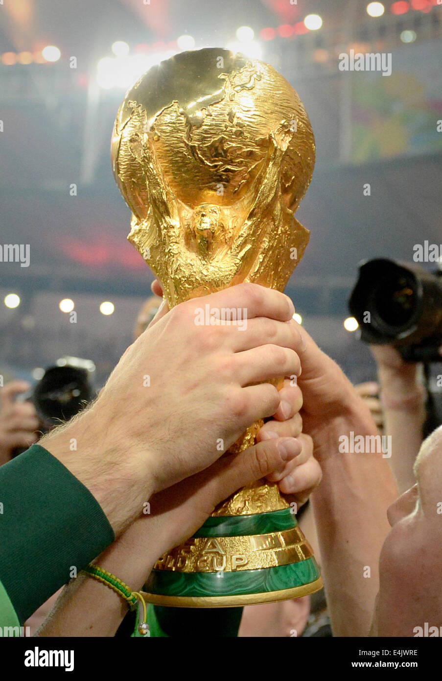 World cup trophy lift hi-res stock photography and images - Alamy