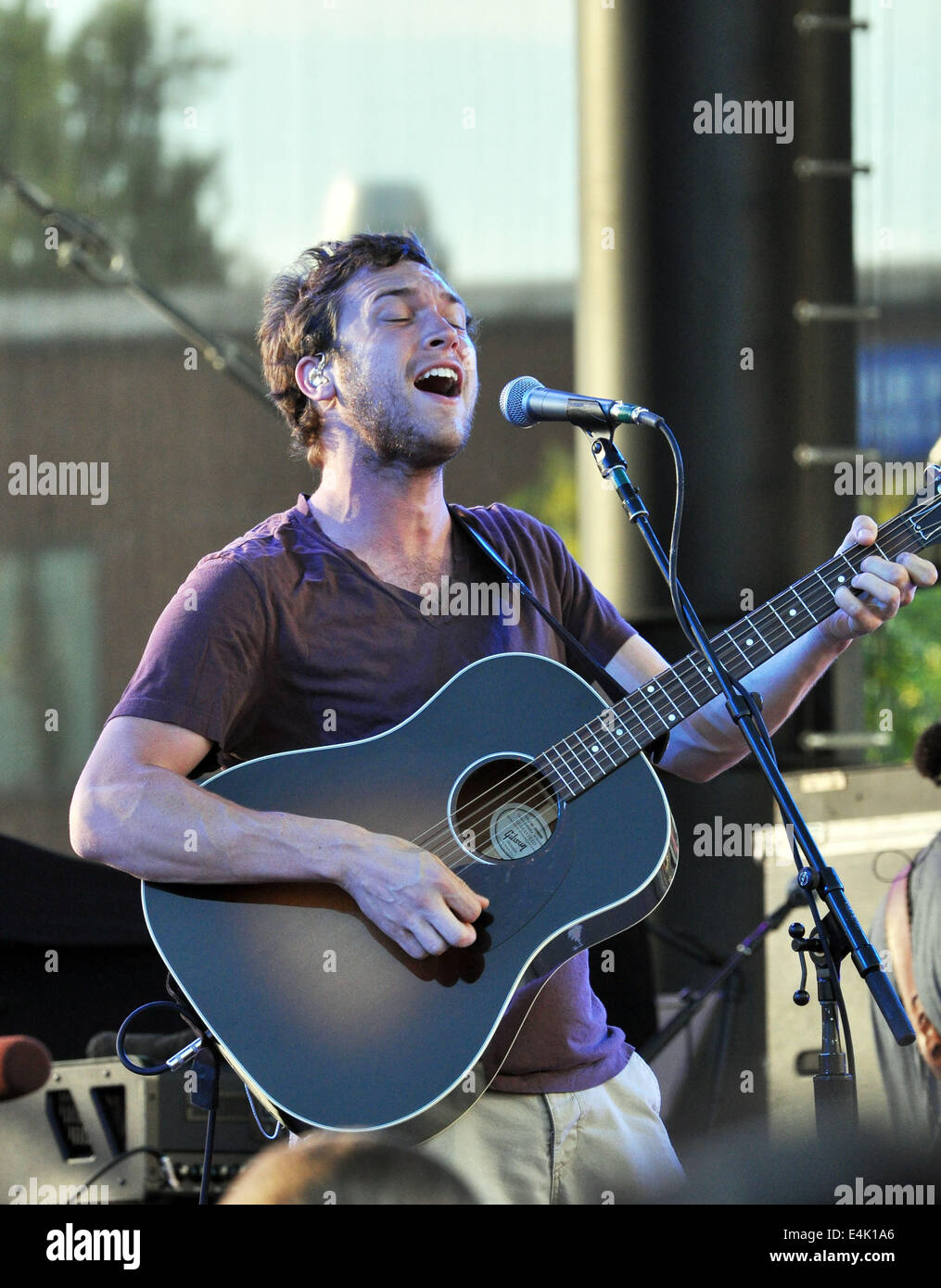 Raleigh, NC, USA. 13th July, 2014. Singer PHILLIP PHILLIPS brings his ...