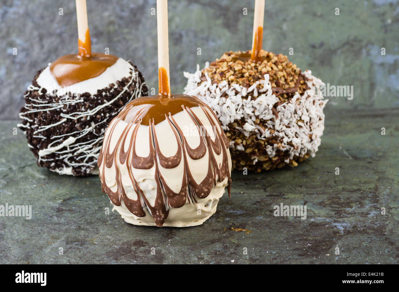 Apple candy nuts hi-res stock photography and images - Alamy