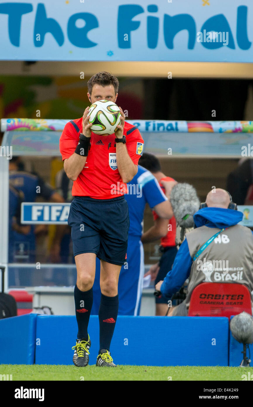 World cup 2014 football referee hi-res stock photography and images - Alamy