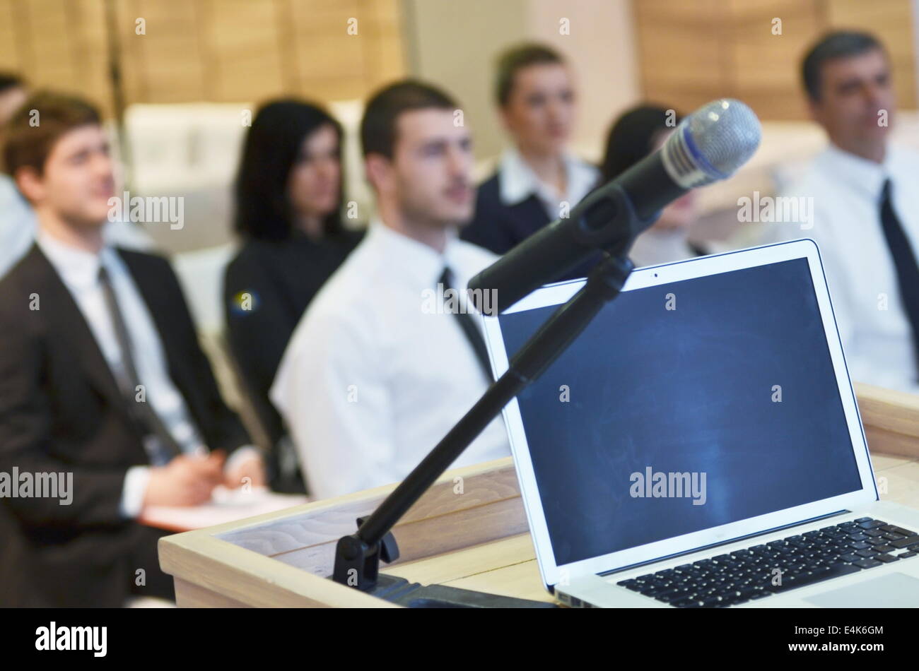 Press conference business design centre hi-res stock photography and ...