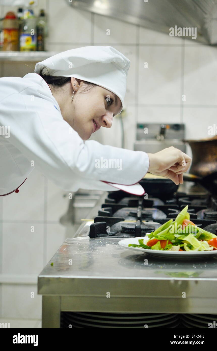 chef preparing meal Stock Photo - Alamy
