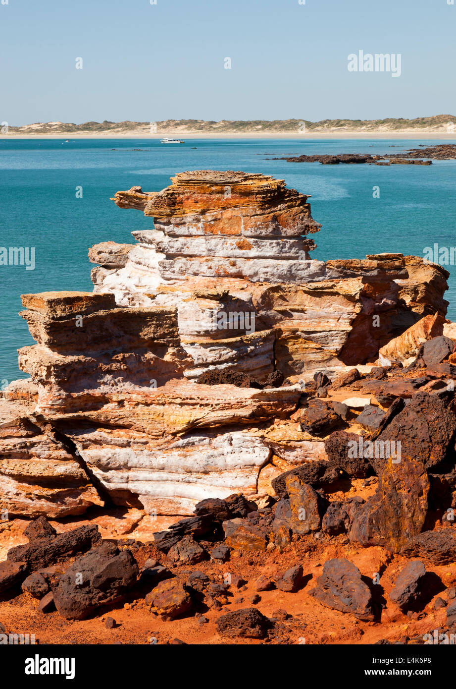 Typical coastline near the lighthouse in Broome in Western Australia ...