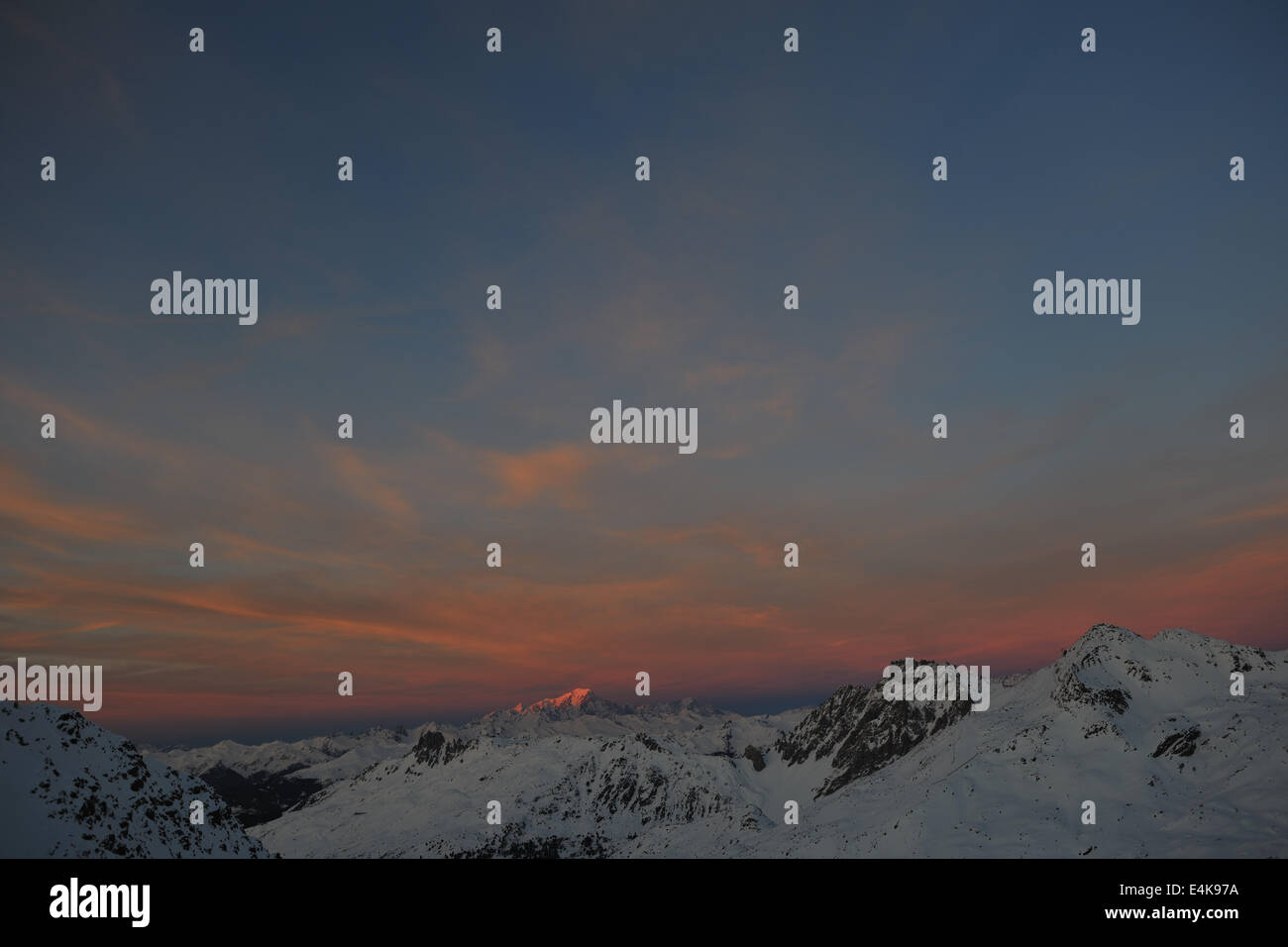 mountain snow sunset Stock Photo - Alamy