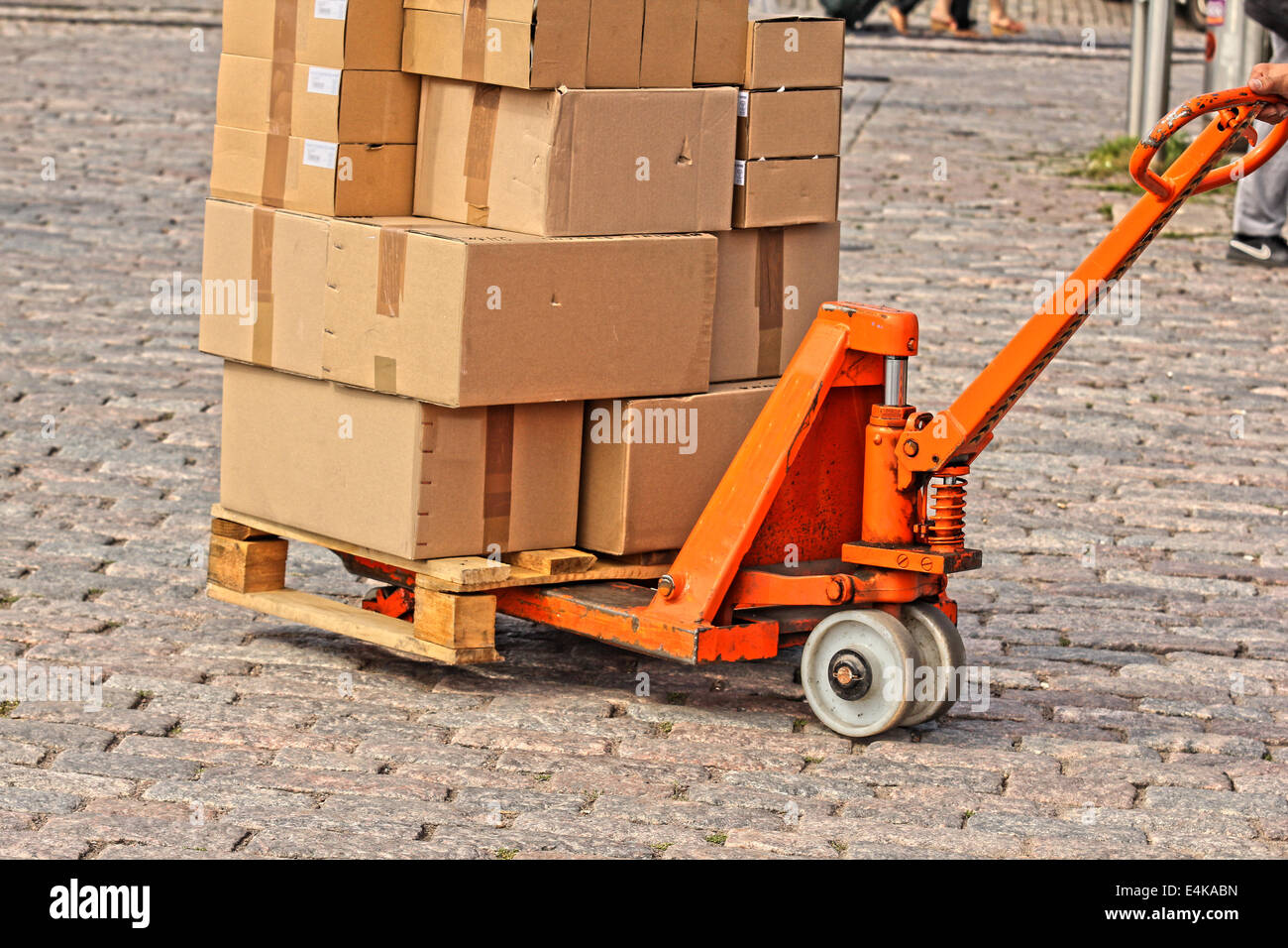 Carboard package hi-res stock photography and images - Alamy