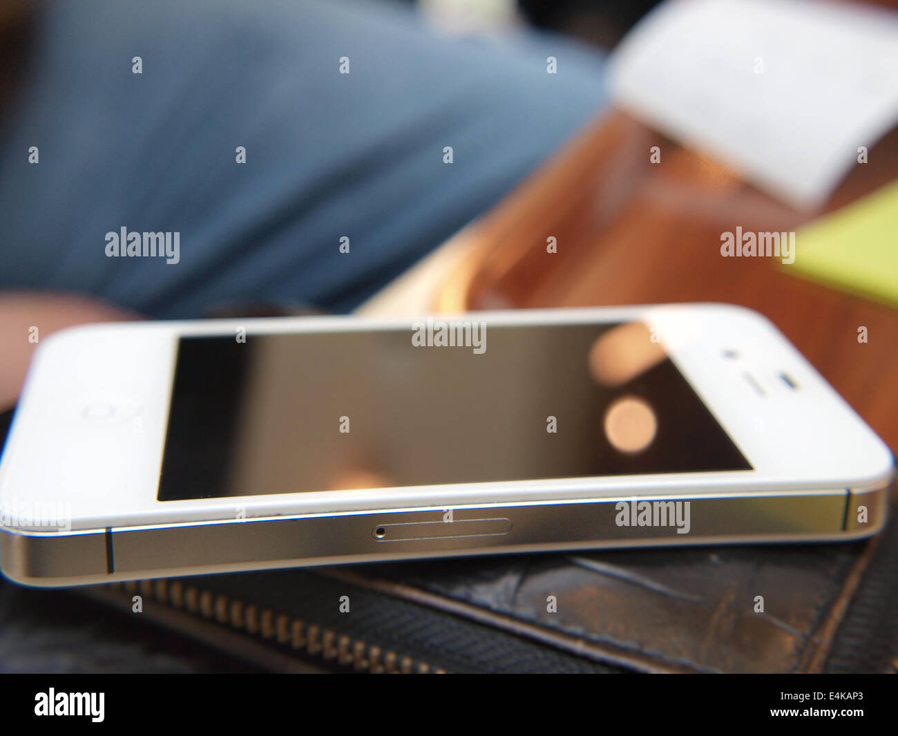 Silver mobile phone close up hi-res stock photography and images - Alamy