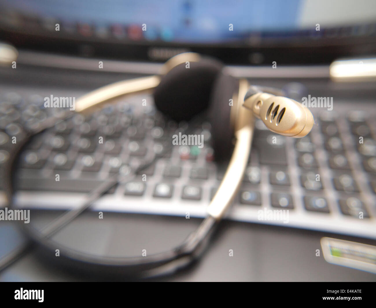 Headset microphone hi-res stock photography and images - Alamy
