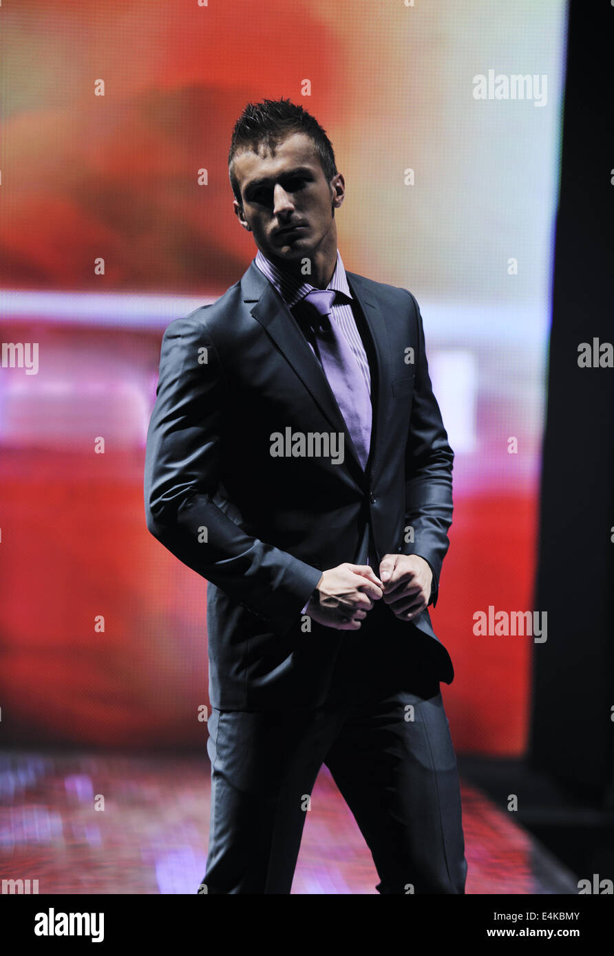 male model on fashion show Stock Photo - Alamy