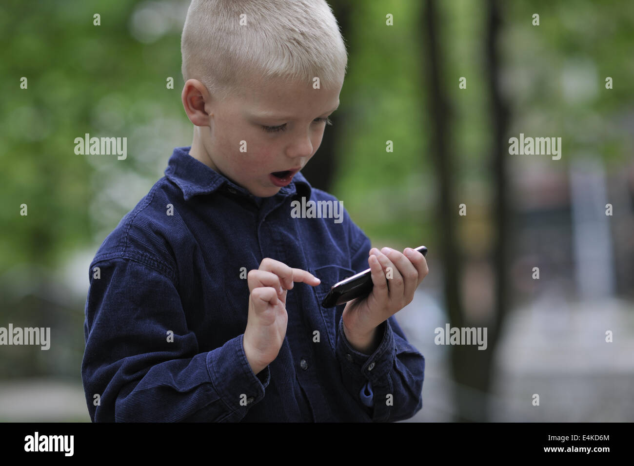 playing video games outdoor Stock Photo - Alamy