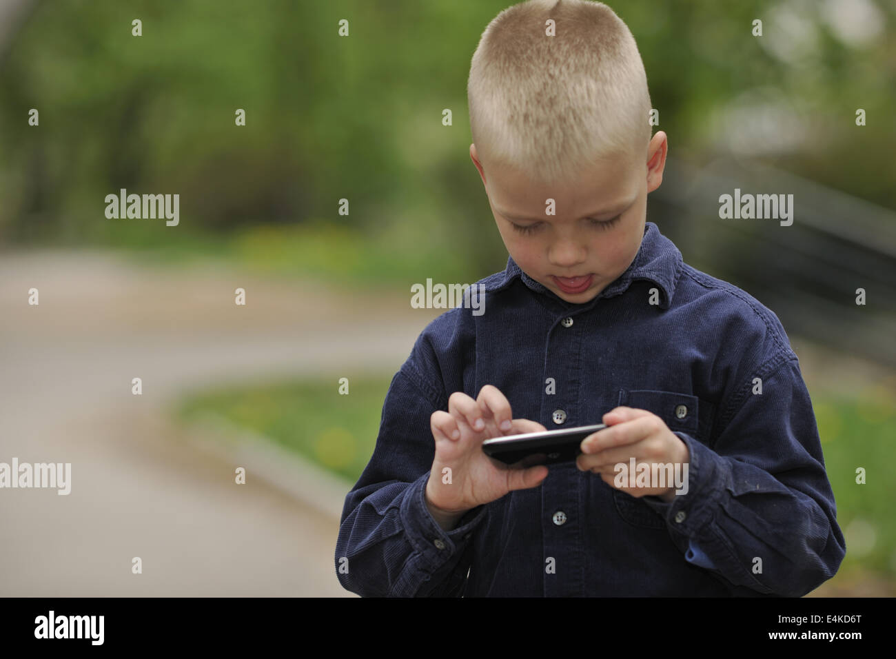 playing video games outdoor Stock Photo - Alamy