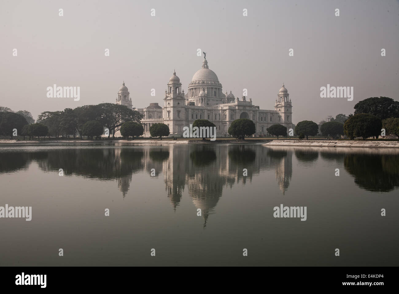 Victoria memorial hall, Kolkata, India Stock Photo - Alamy