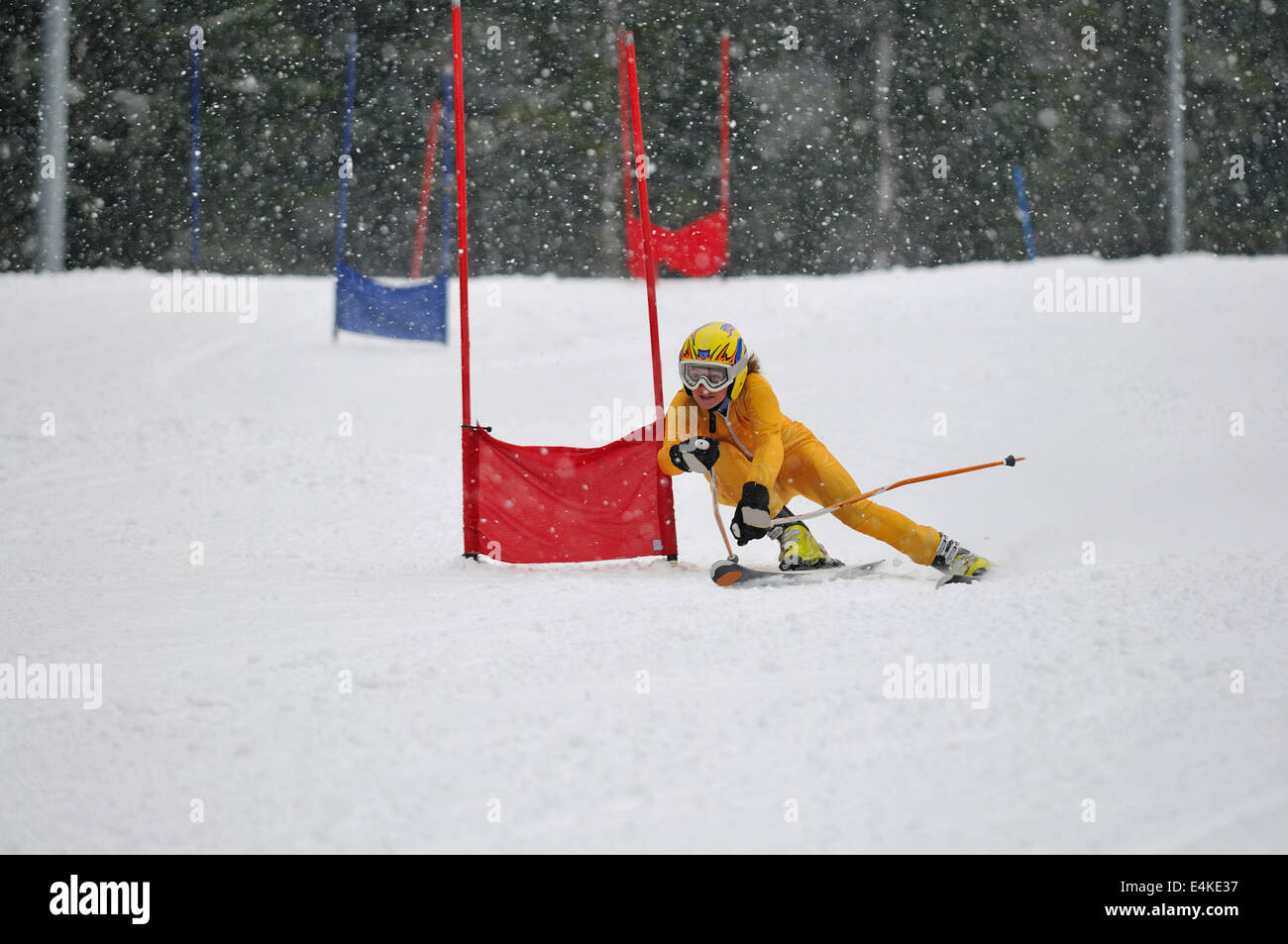 Youth ski racing hi-res stock photography and images - Alamy