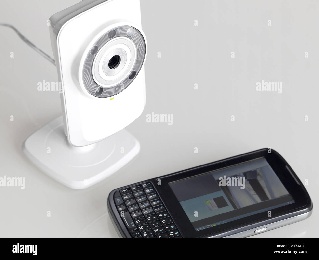 Network of lens hi-res stock photography and images - Alamy