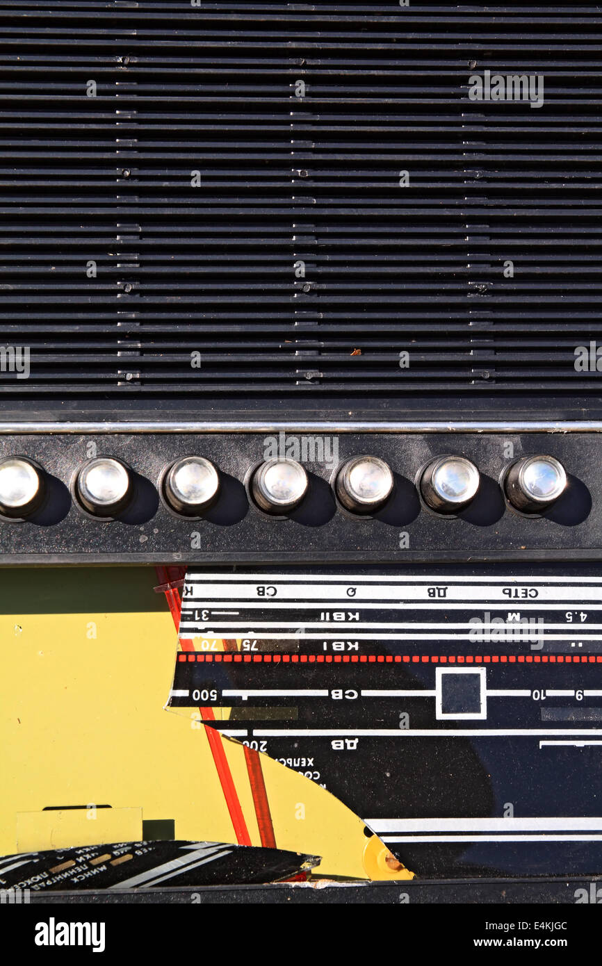 old broken radio Stock Photo - Alamy