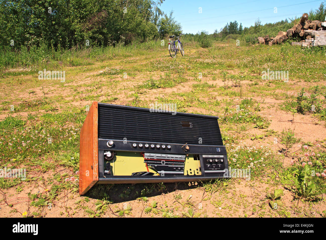 Vintage radio 1980 hi-res stock photography and images - Alamy