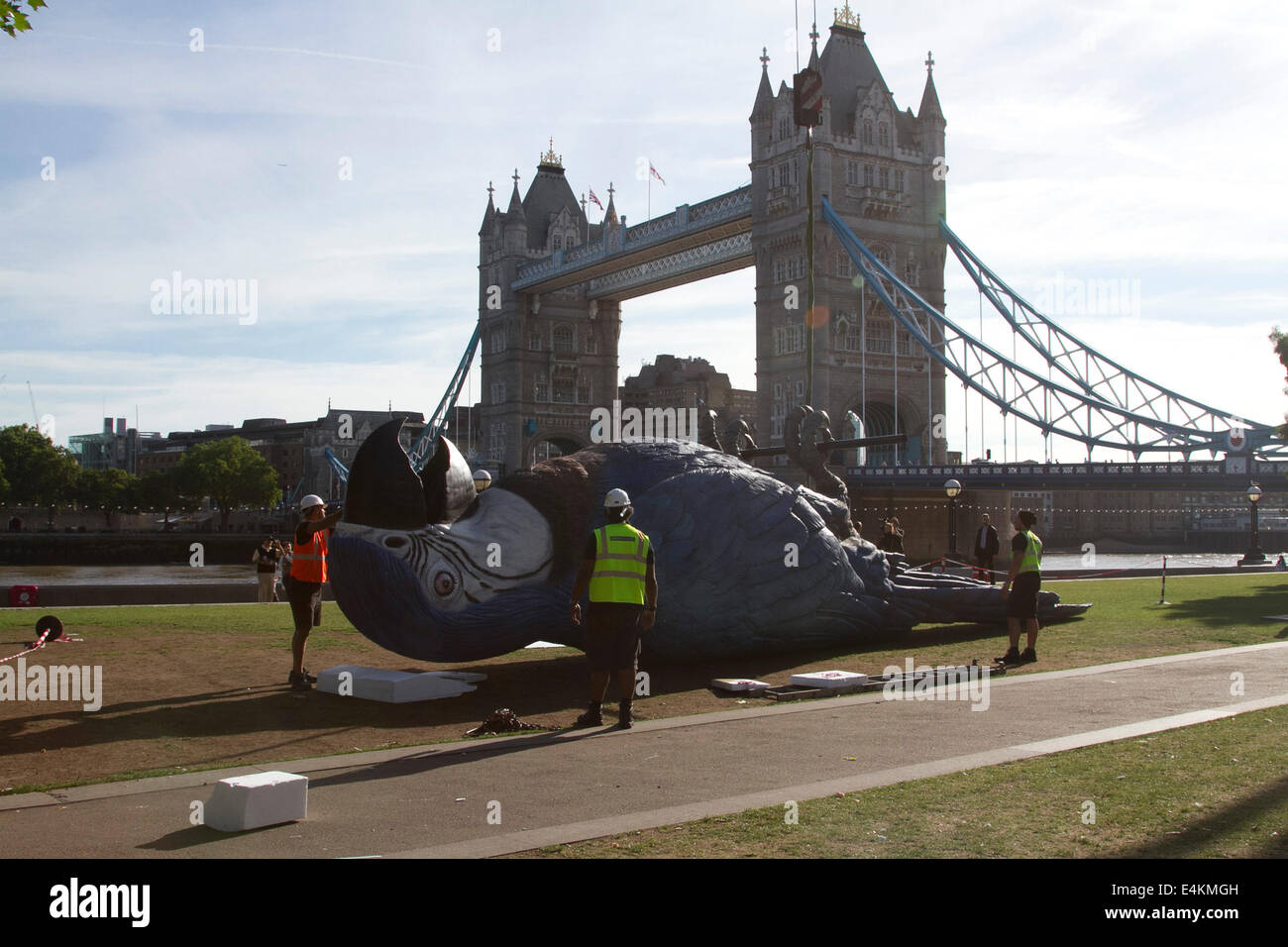 Terry jones monty python hi-res stock photography and images - Alamy