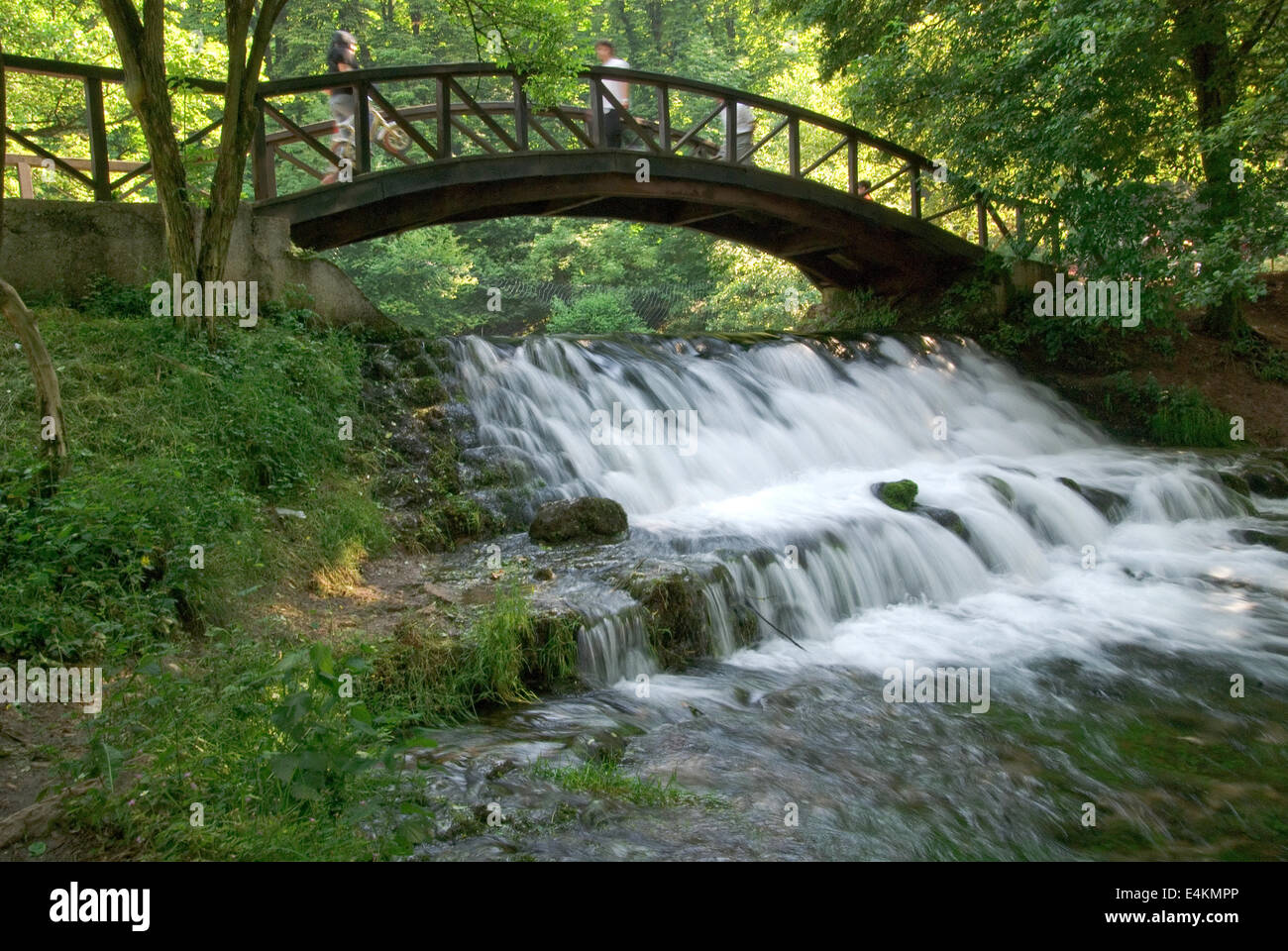 Footbridge over waterfall hi-res stock photography and images - Alamy