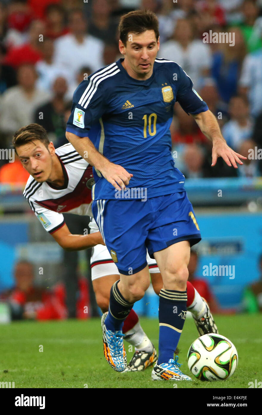Lionel Messi Front High Resolution Stock Photography and Images - Alamy