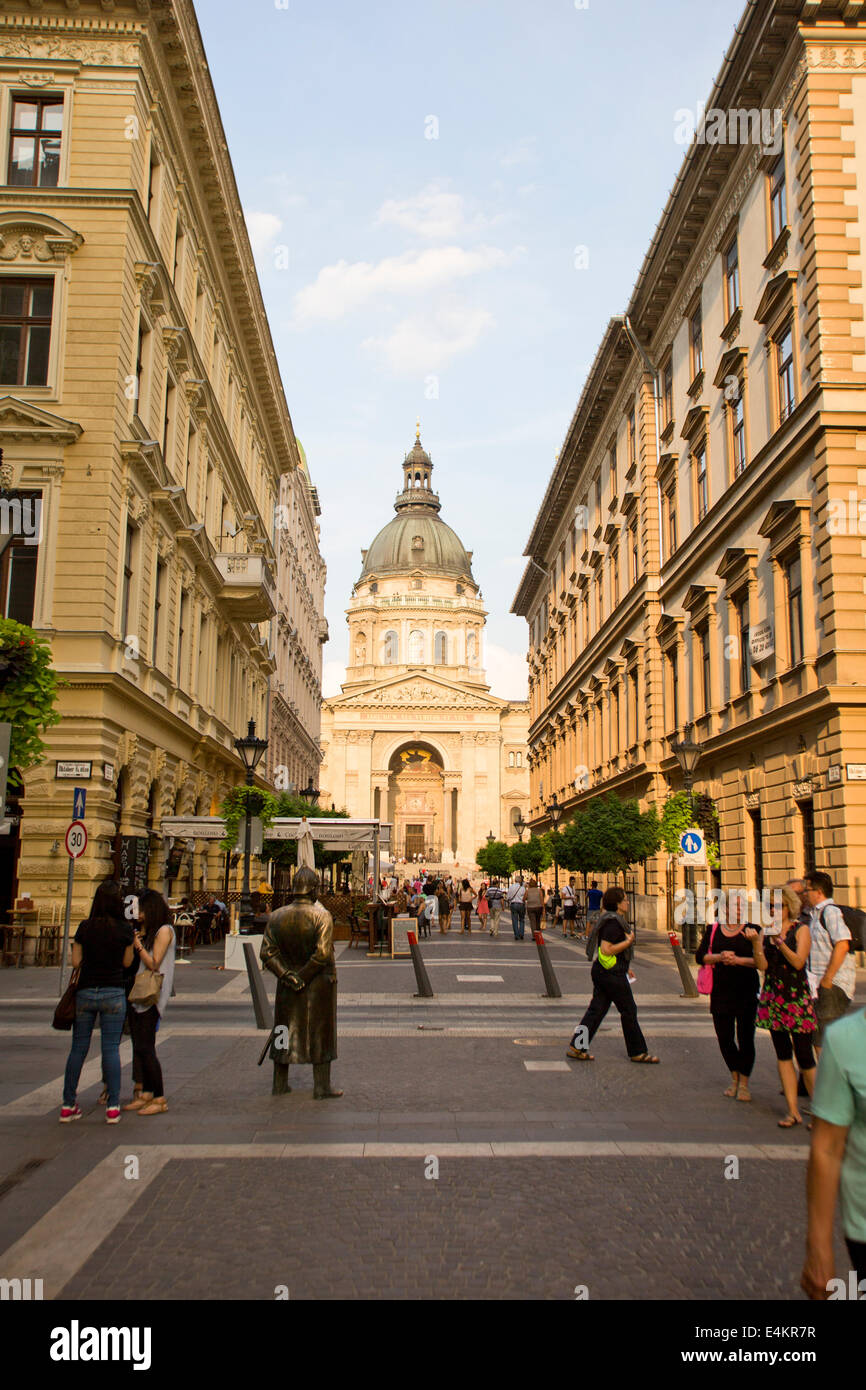 St stephens basilica hi-res stock photography and images - Alamy