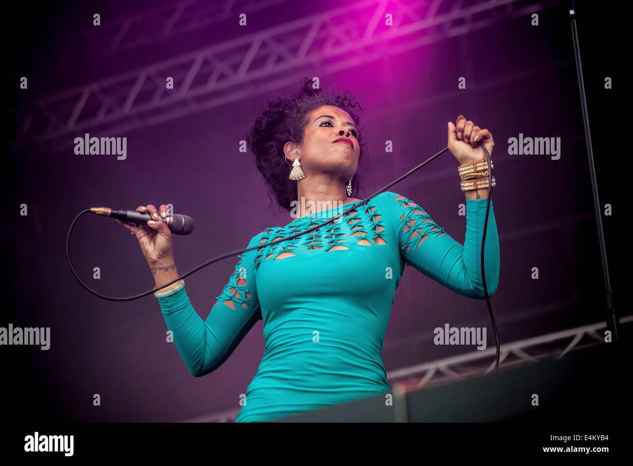 Kelis hi-res stock photography and images - Alamy