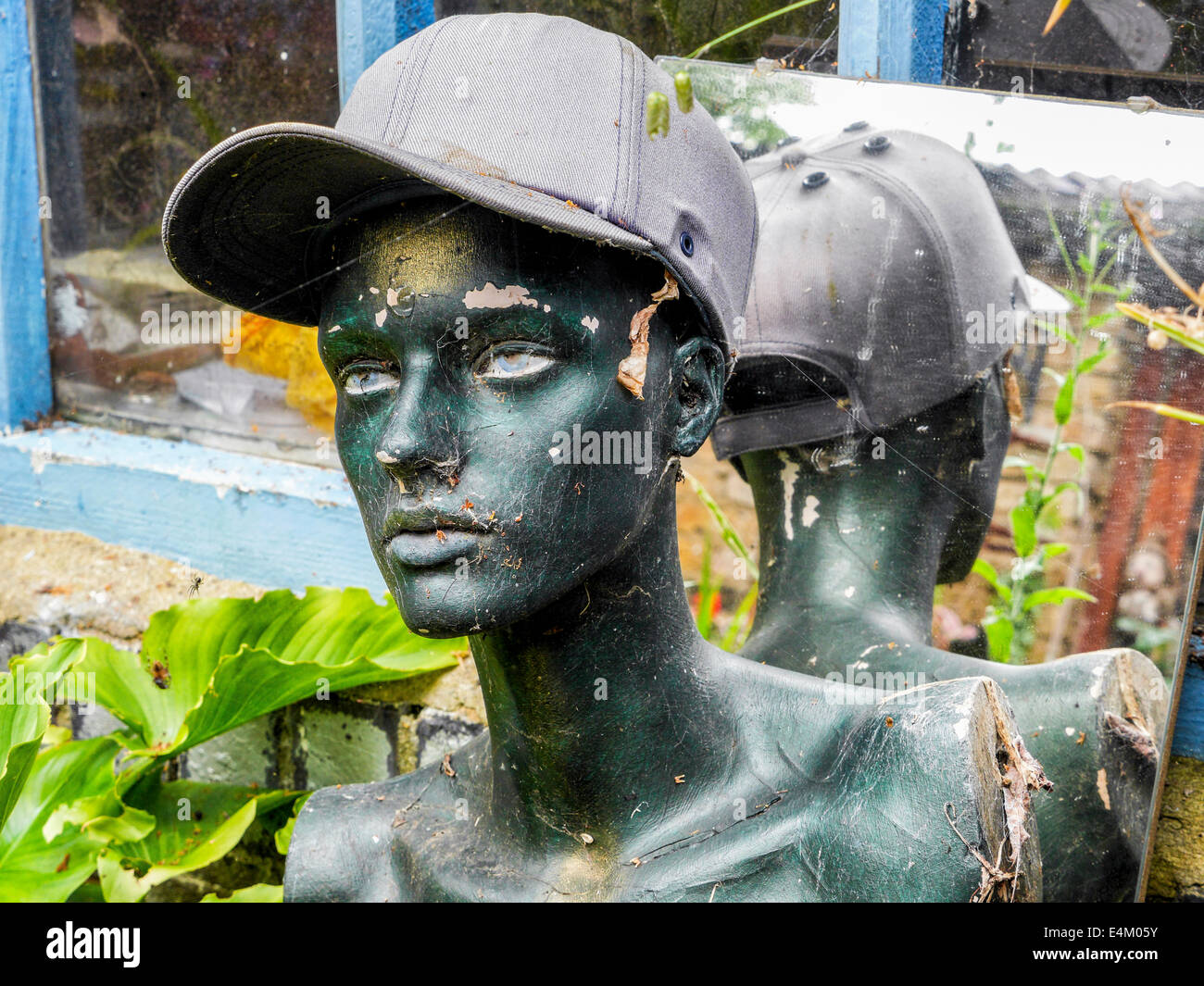 Old Mannequin High Resolution Stock Photography and Images - Alamy