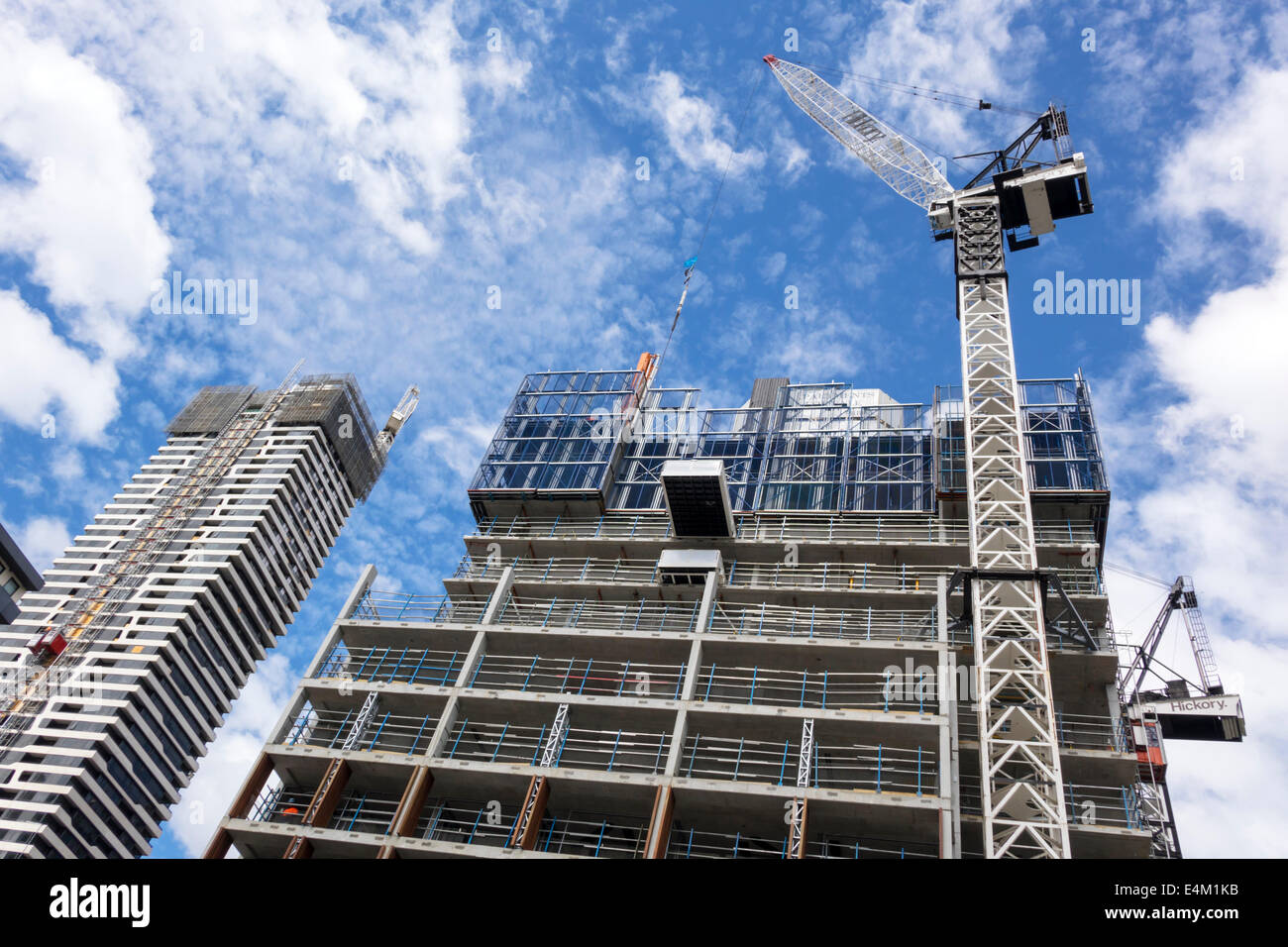High rise housing melbourne hi-res stock photography and images - Alamy