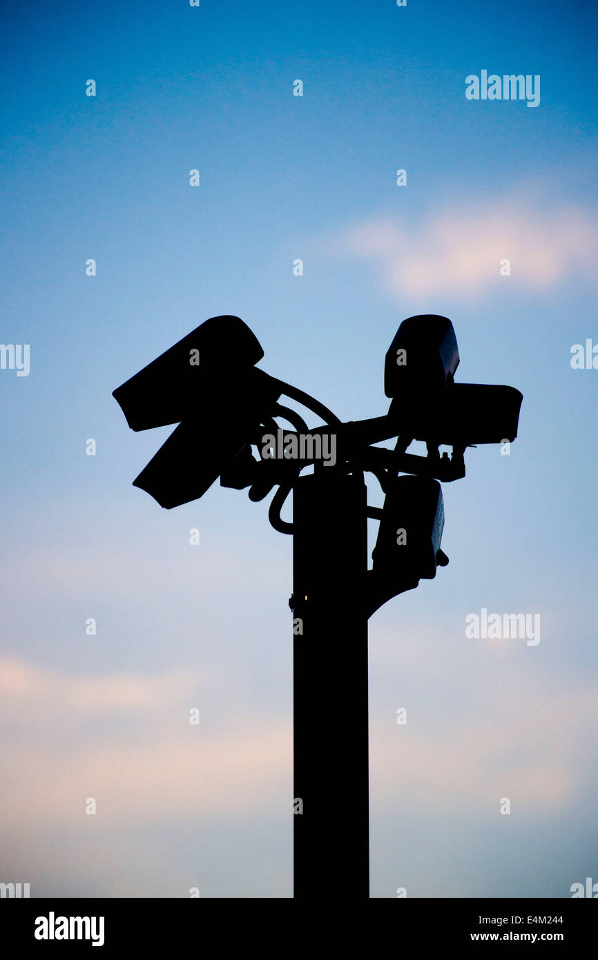 A silhouetted cctv security camera Stock Photo - Alamy