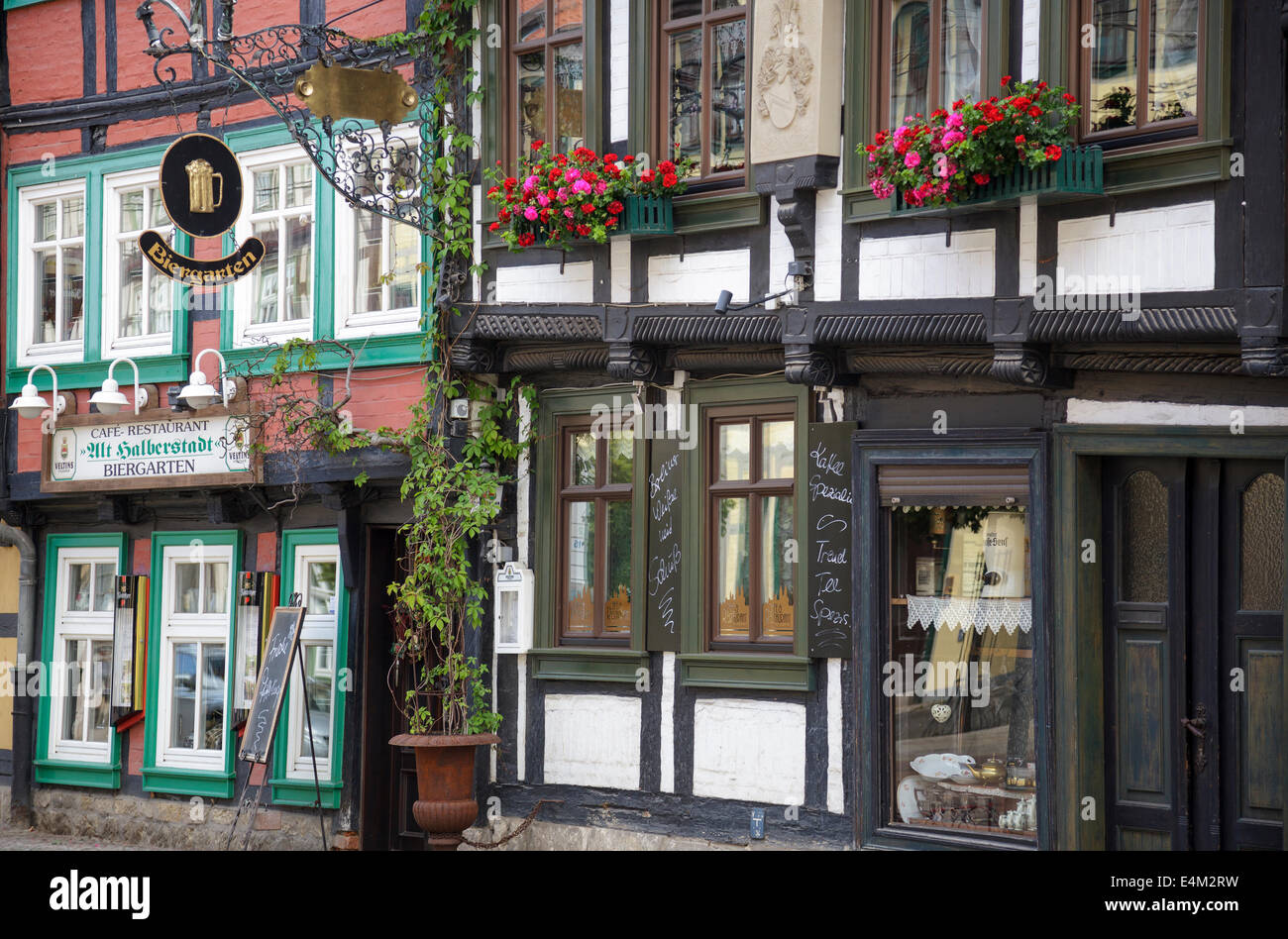 Old timber buildings hi-res stock photography and images - Alamy