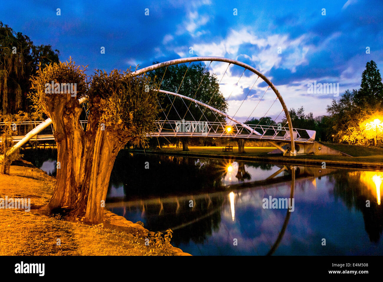 Bedford Butterfly Bridge on the Great River Ouse Stock Photo - Alamy