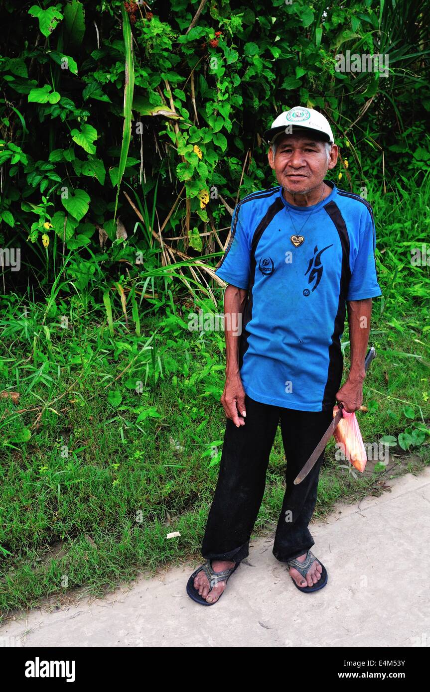 Worker in PANGUANA . Department of Loreto .PERU Stock Photo - Alamy