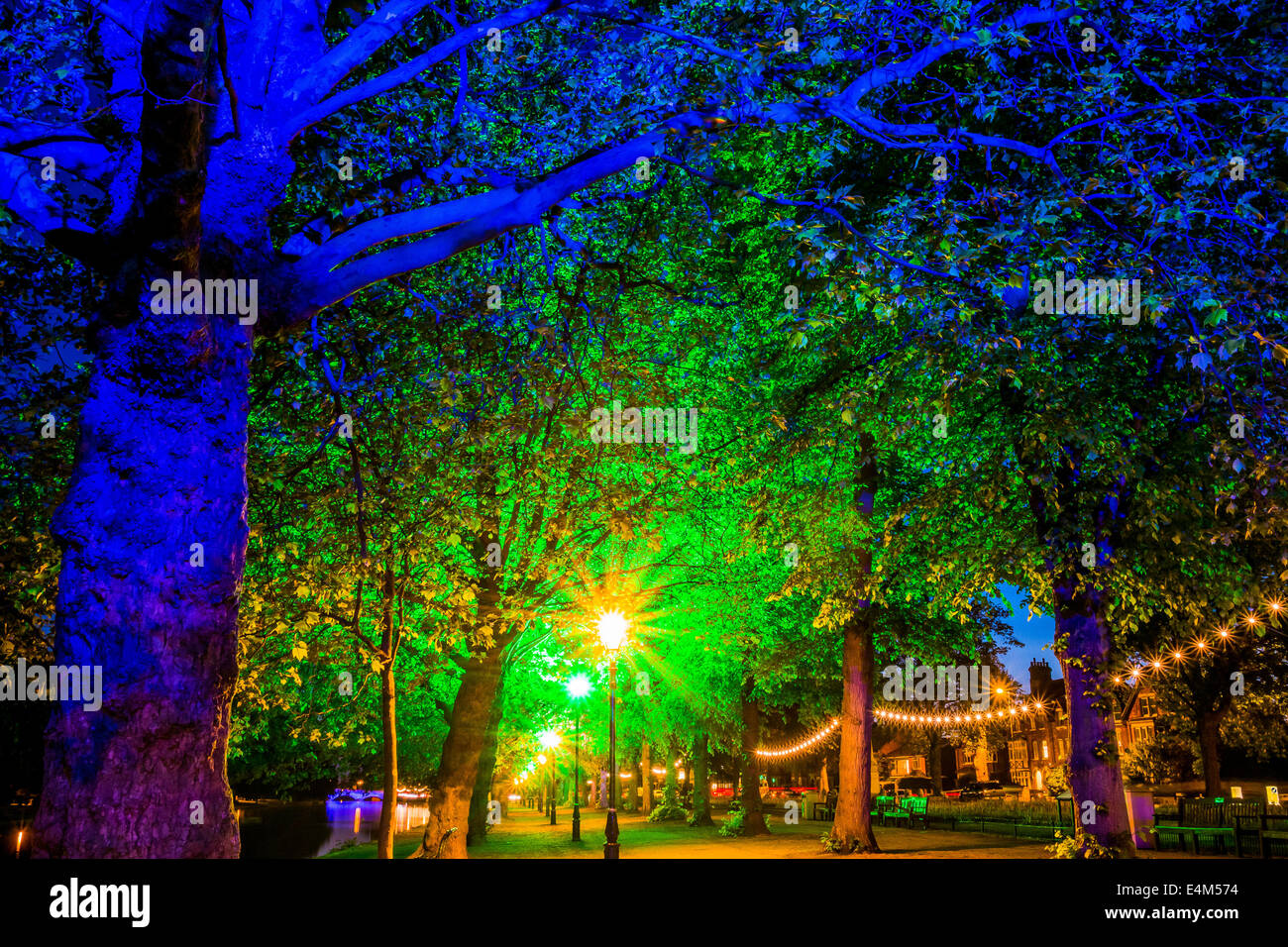 Bedford embankment hi-res stock photography and images - Alamy