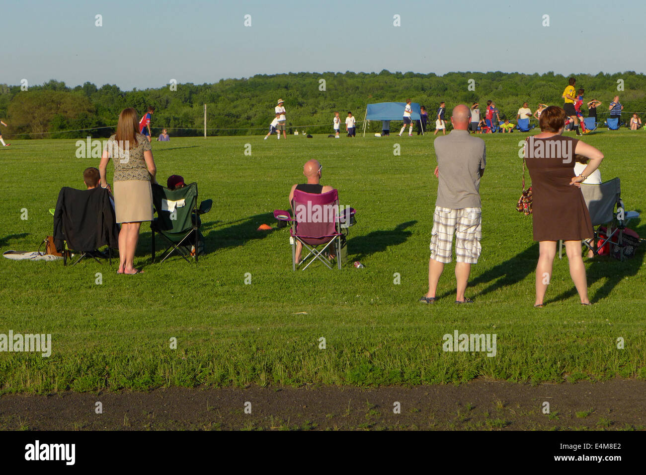 Game football hi-res stock photography and images - Alamy