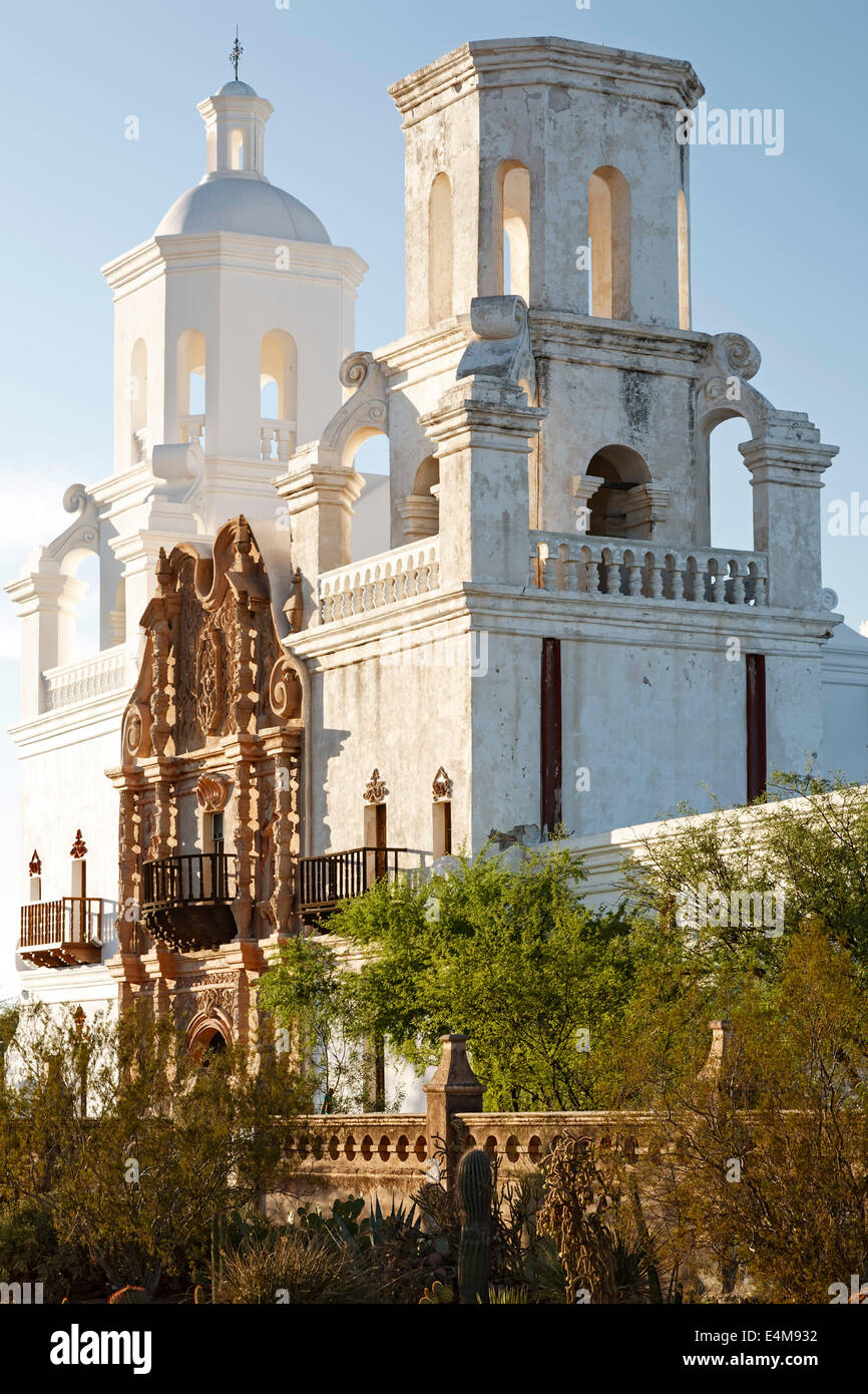 San Xavier del Bac Mission (founded 1700, current structure 1797 ...